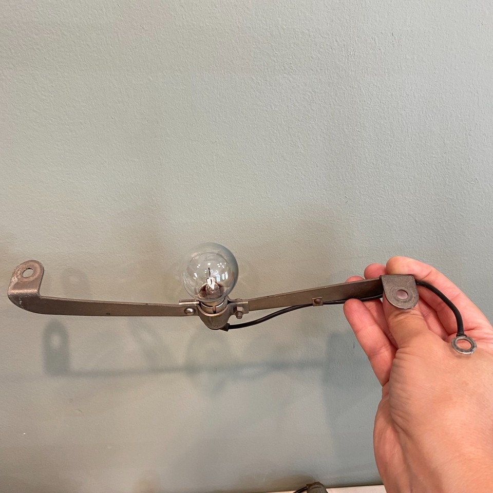 Railroad Traffic Signal Aluminum Brackets/Bulbs Lot Of 3 - 10V 18W ...