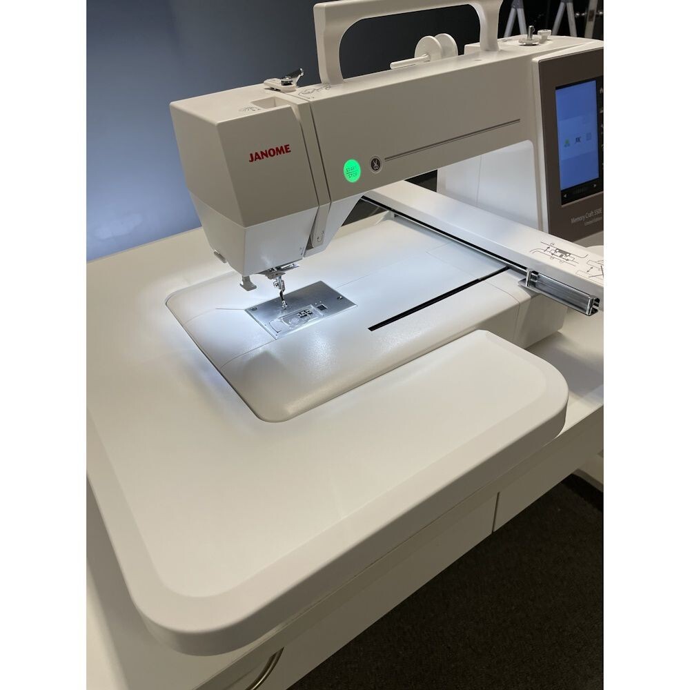 Janome Memory Craft 550e Embroidery Machine with Extras for sale online ...