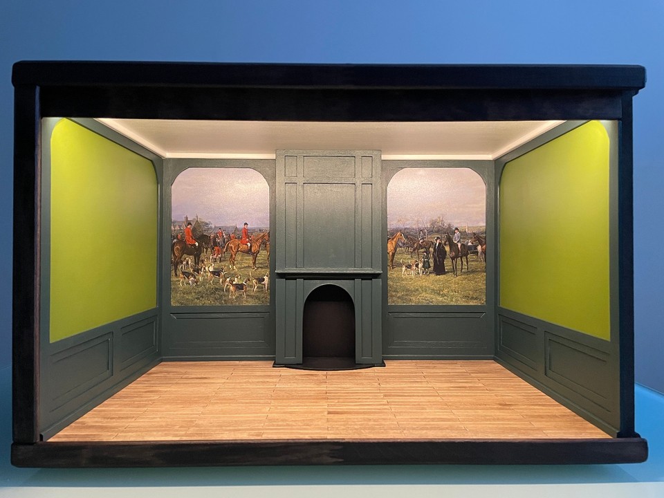 Roombox "The Huntsman`s Parlour", room box empty, dollhouse, roomboxes ...