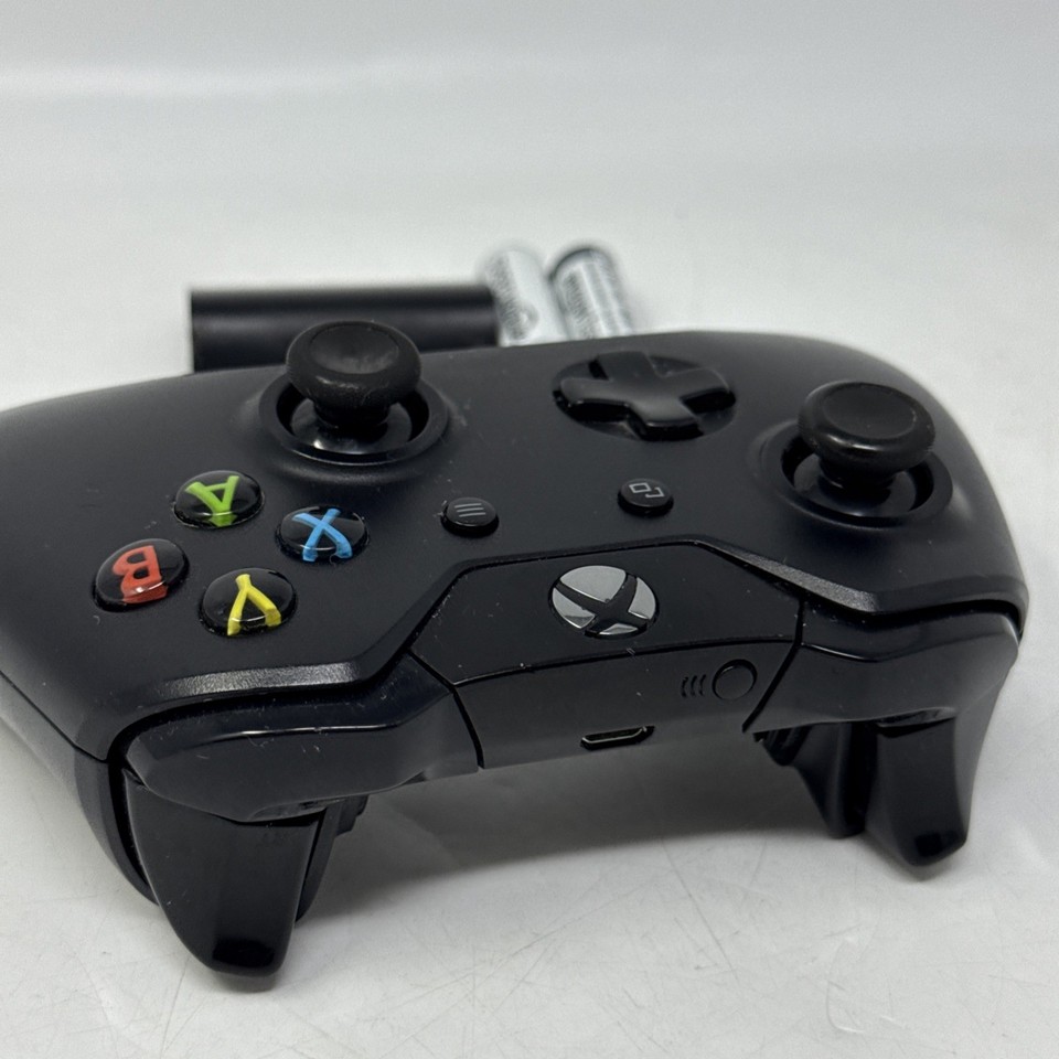 Microsoft Xbox One Wireless Controller Model 1697 - Black Tested ...