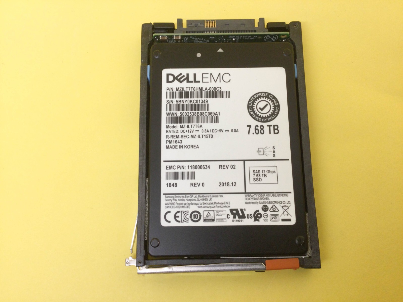005052556 EMC 7.68TB SAS 12Gbps 2.5in FLASH SSD 118000634 Samsung MZ ...