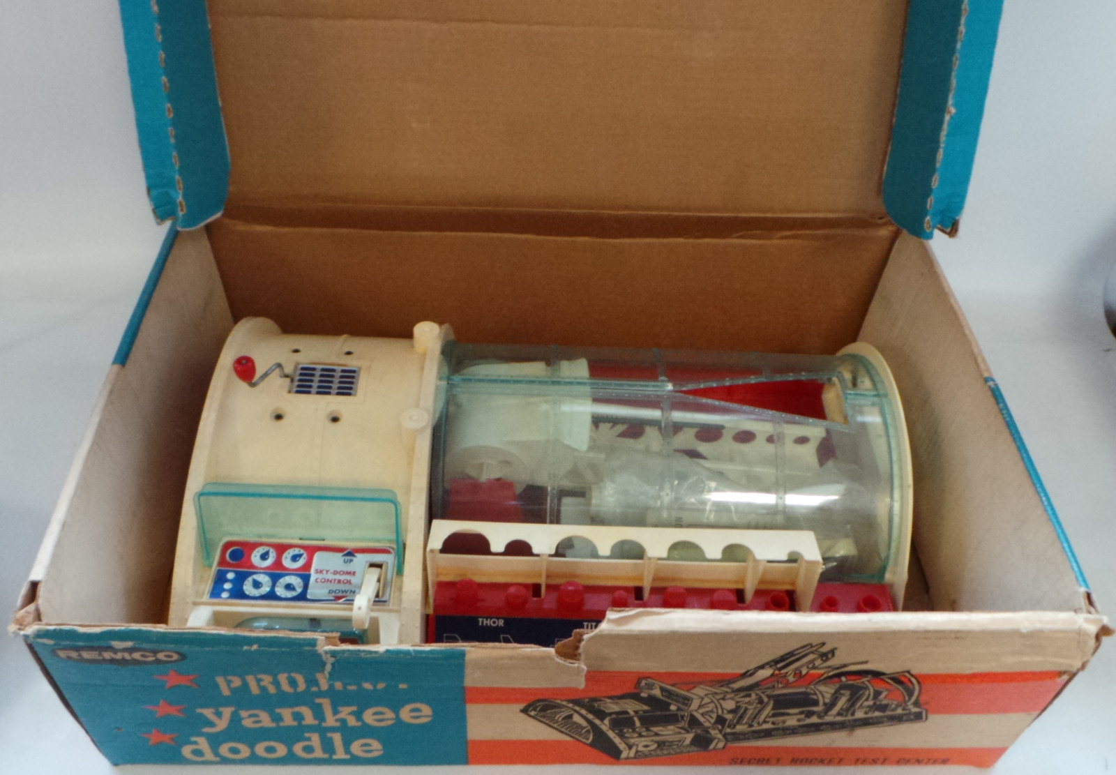 ROCKETS : PROJECT YANKEE DOODLE ROCKET TEST CENTER VINTAGE TOY - VERY ...