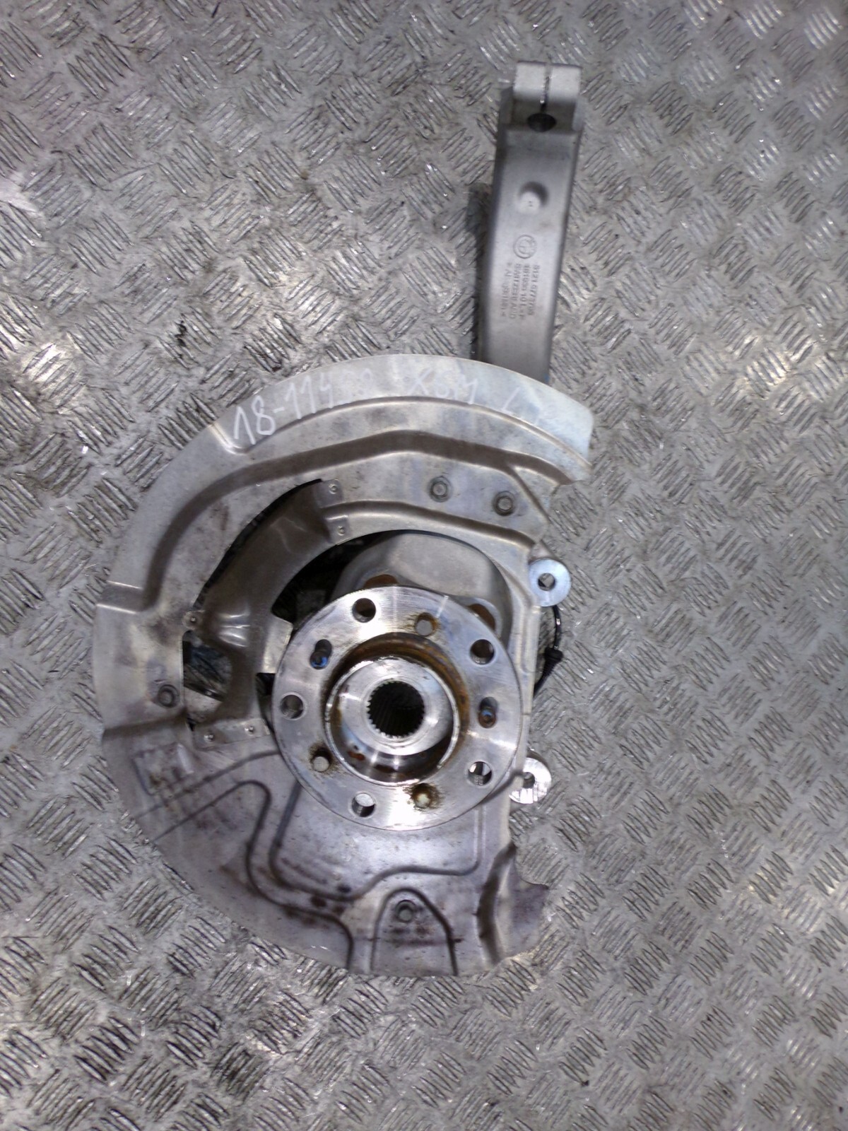 BMW X5M F85 X6M F86 FRONT LEFT WHEELHUB SCHWENKLAGER VORNE LINKS ...