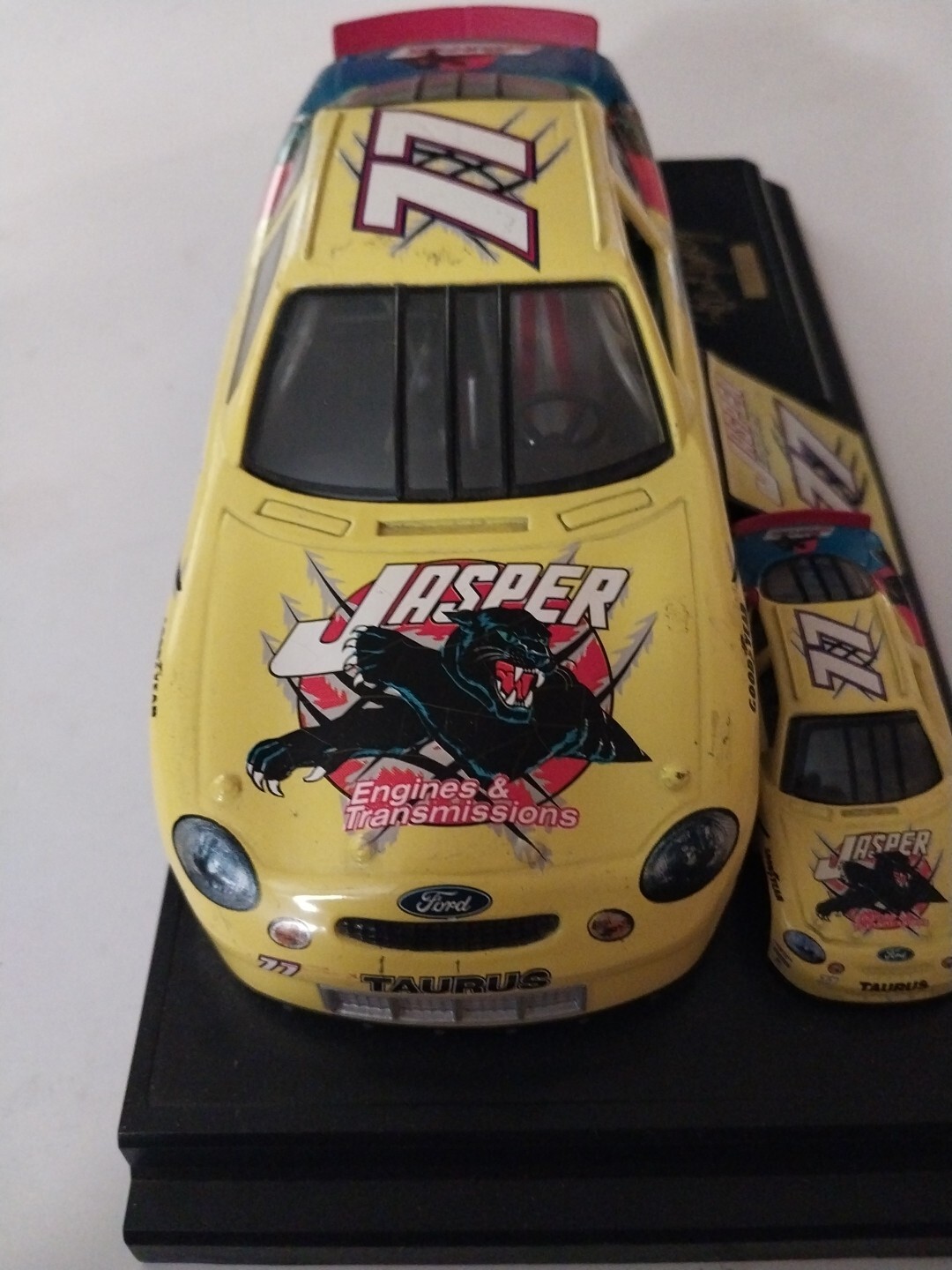 Racing Champions 1/24 Robert Presley Jasper Engines #77 NASCAR Car 1995 ...