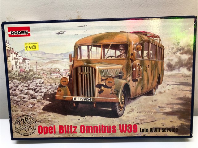 OPEL Blitz Omnibus W39 German Bus WWII 1/72 Scale Plastic Model Kit ...