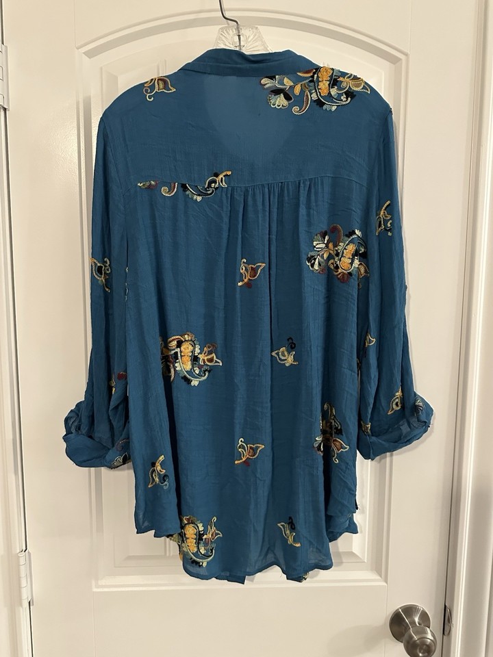 Fig and Flower Top Womens Extra Large Blue Floral Embroidered Button Up ...