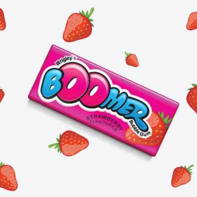 Boomer Strawberry Flavoured Bubble Gum chewing gum 20 Piece free ...