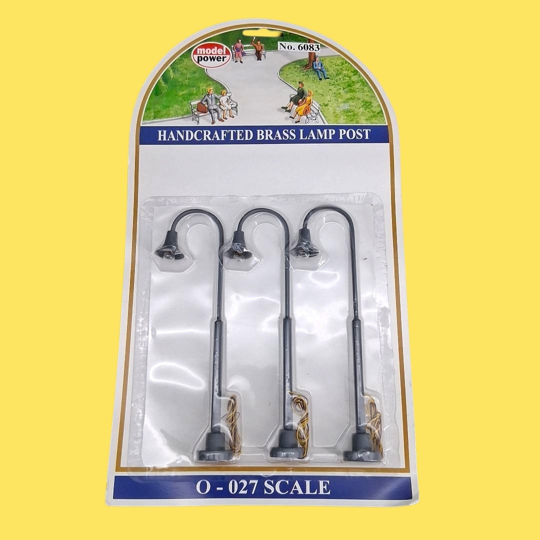 Model Power 6083 O and O27 Scale Gooseneck Lighted Lamp Posts Set of 3 ...
