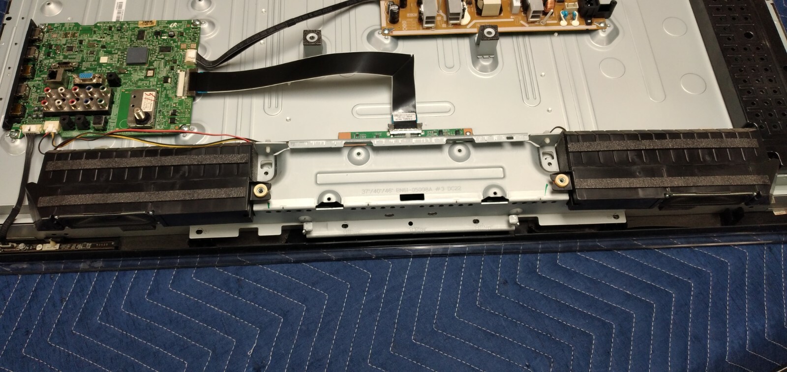 Samsung BN96-12837D Speakers Set With Cable for LN40D550K1FXZA for sale ...