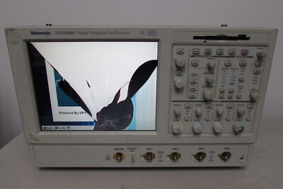 Tektronix TDS5104B Digital Phosphor Oscilloscope 1GHz 5GS/s 4CH, READ ...