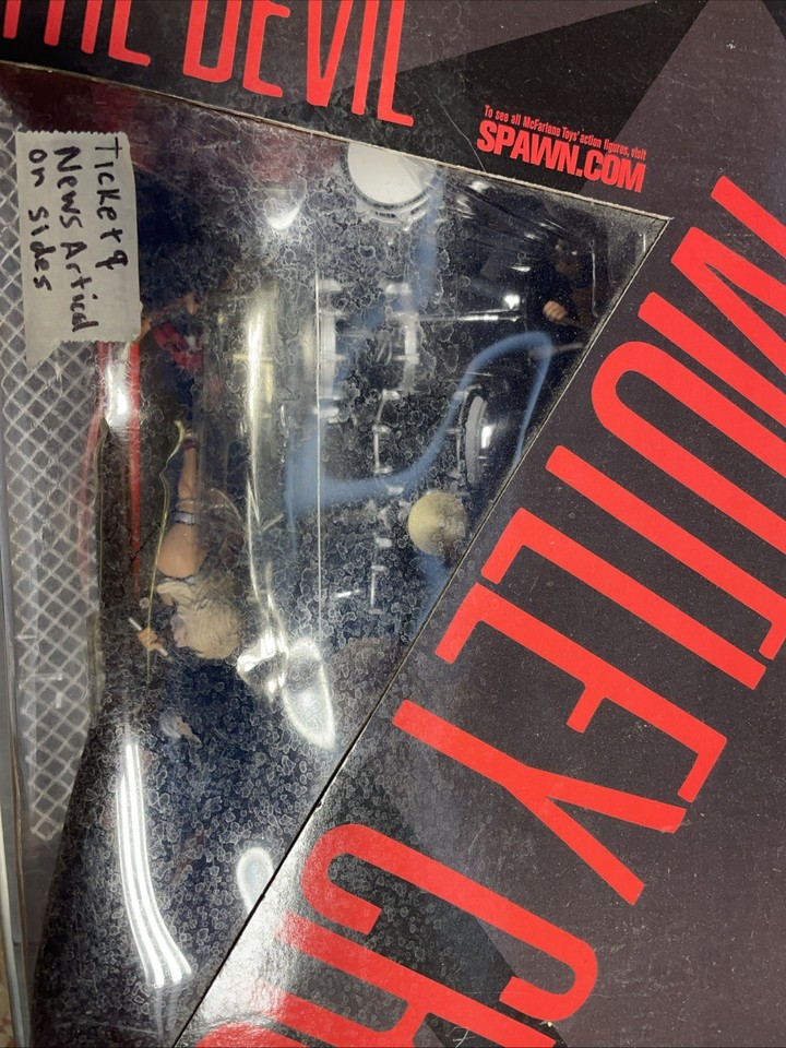 McFarlane Toys - Motley Crue: Shout At The Devil: Action Figure Set ...