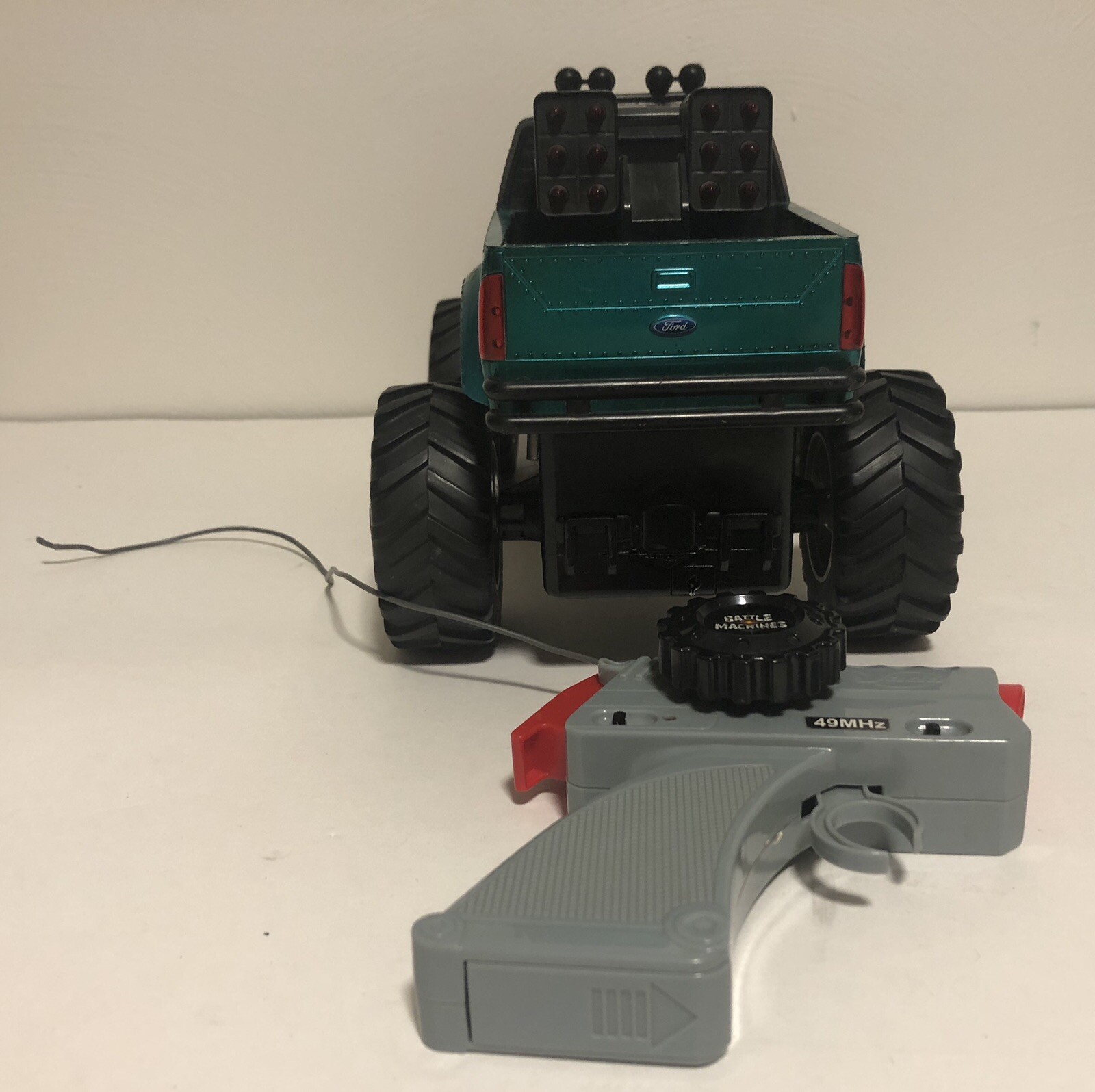 JADA Battle Machines 2009 Ford F-350 w/ Remote Control TESTED 49MHz | eBay