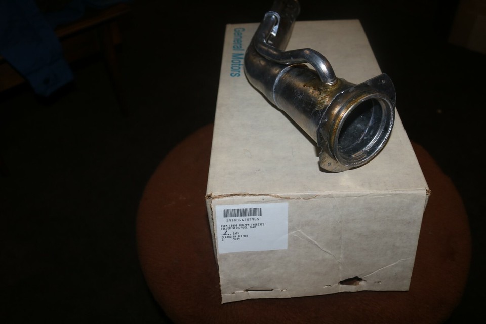NOS GM 1984 - 87 CUCV C/K Truck blazer M1008 M1009 fuel filler neck ...