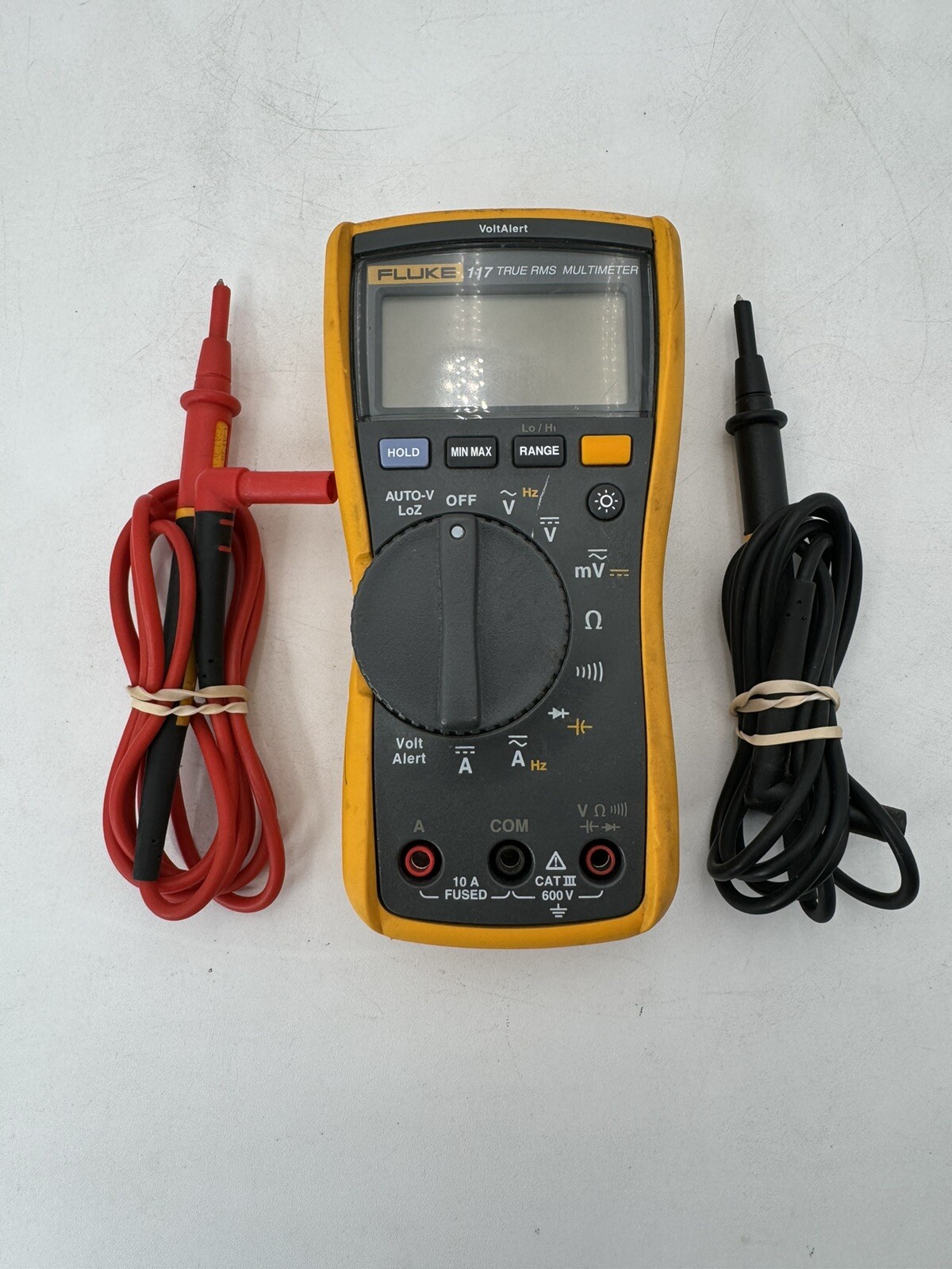 Fluke 117 True RMS Digital Multimeter w/Integrated Non-Contact Voltage ...
