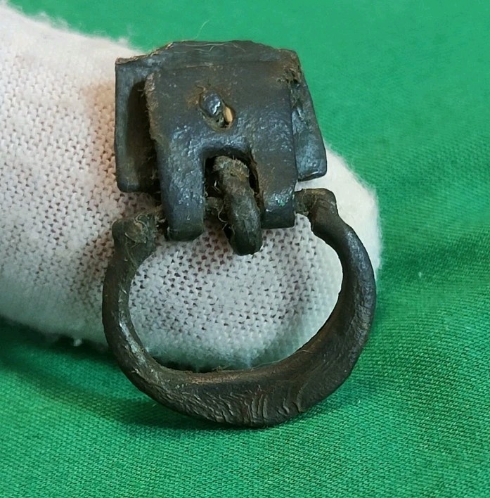 Medieval Single Loop Buckle Metal Detecting Find (236) | eBay