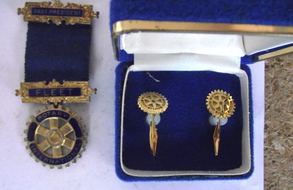 Rotary Past President Badge - 5 x Small Rotary Badges - Rotary ...