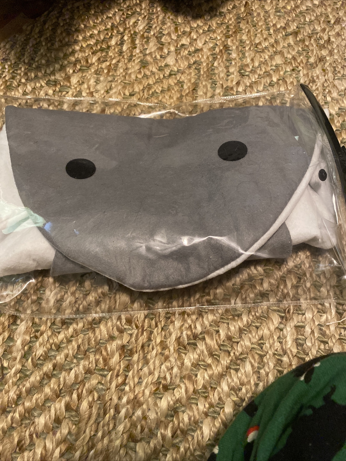 SHARKNADO SYFY SHARK HEAD MASK HALLOWEEN COSTUME FOR ADULTS AND ITS ...