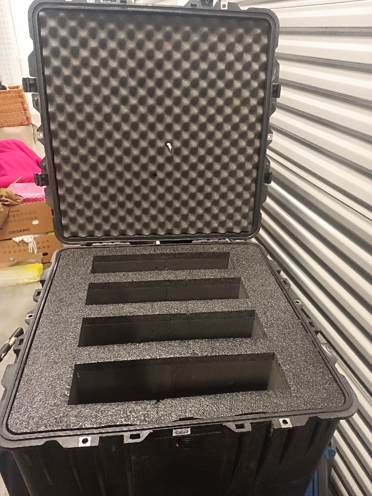Pelican 0370 Protector Cube Case Shipping Road Travel Case Foam w ...