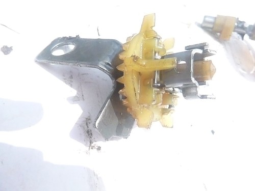 Briggs and Stratton 11P902-0693-B1 part #796650 Governor Oil Slinger | eBay