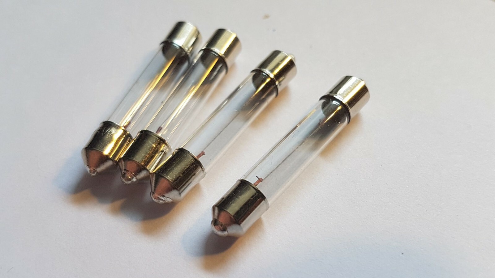 4 Vintage Trafficator Bulbs for Lucas or Tex Semaphore Slimline 6mm 12 ...
