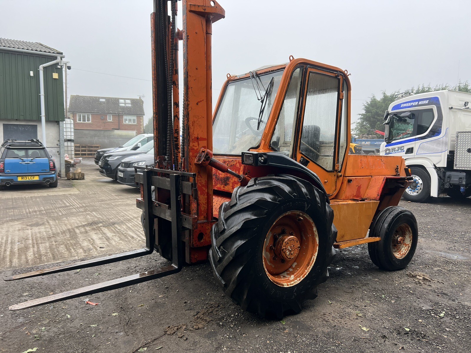 MANITOU FORKLIFT, 2.6T, Rough Terrain, Tractor, Loadall, Telehandler ...