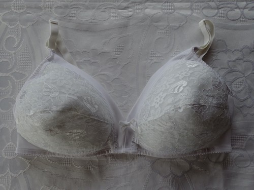 UNBRANDED Wireless Bra in Size 20DD, Colour in White | eBay