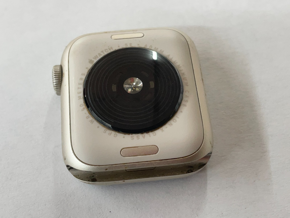 Apple Watch SE 2nd Gen 40mm Starlight Case with Black Sport Band ...