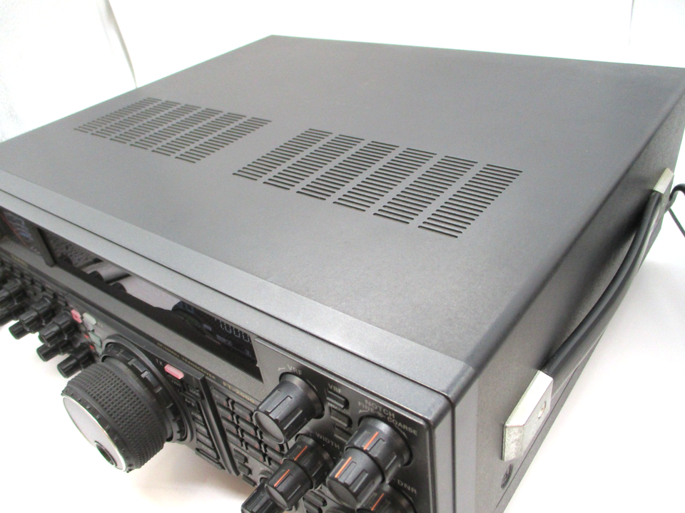 YAESU FT-2000 100w HF/50MHz transceiver Tested and in good condition ...