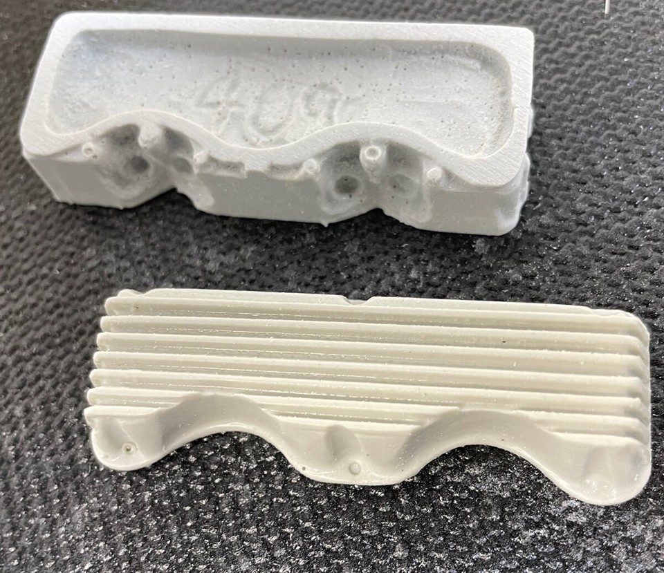 1/8 CAST RESIN MONOGRAM REVELL 348-409 ENGINE CHEVROLET HEAD TRANSKIT ...