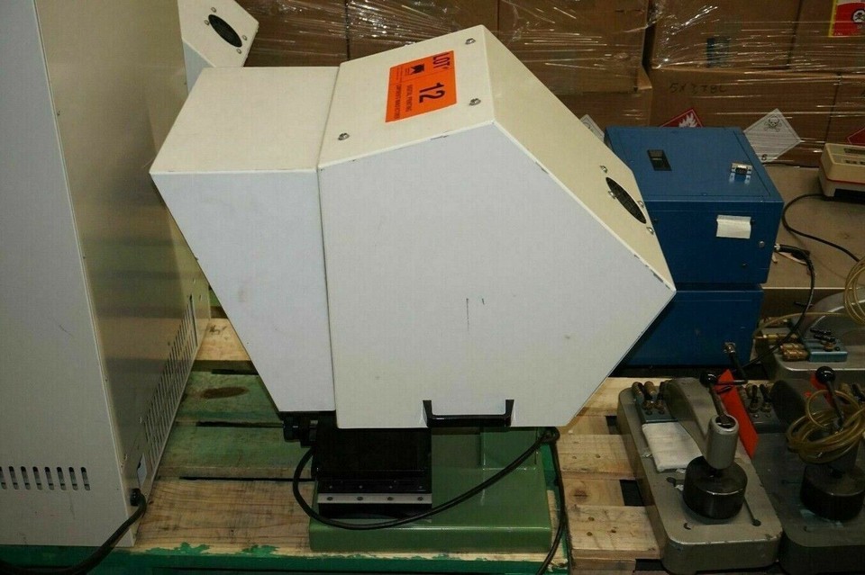 (2X) JE BATY - SX765, 10" Vertical Projectors, Bench-Type Optical ...