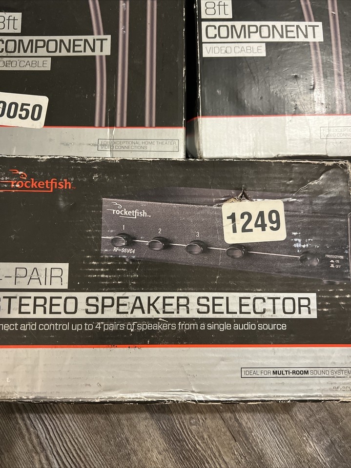 Rocketfish 4-Pair RF-SSVC4 Black Stereo Speaker Selector + (2 ...