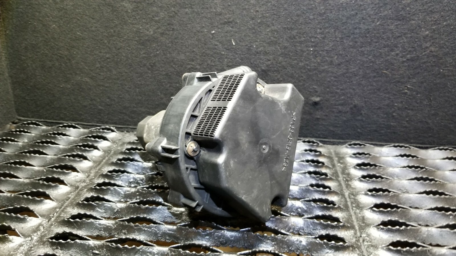 2003 MERCEDES Cl500 Secondary Smog Air Pump Electric A0001403785 OEM ...