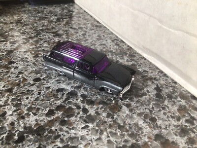 Hot Wheels 8 Crate 1955 Ford Ranch Wagon. 1:64 Scale. Black/gray ...