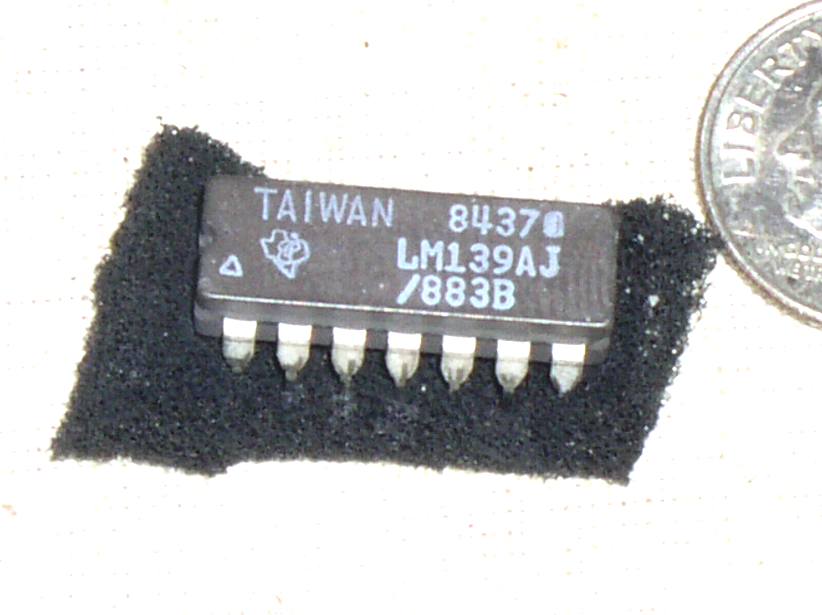 1 NEW TI LM139 LM139AJ/883 B MIL CERAMIC QUAD VOLTAGE COMPARATOR ...