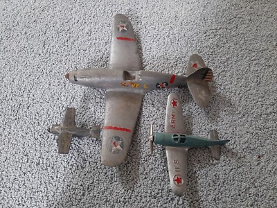 Set of 2 Vintage U.S. Army Metal Airplanes PLUS Vintage Lindy Toy ...