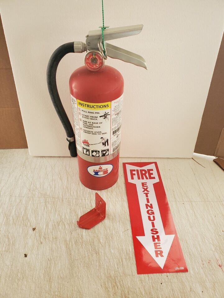5lb ABC Dry Chem Fire Extinguisher + sign Charged Refurb (scratch/dent ...