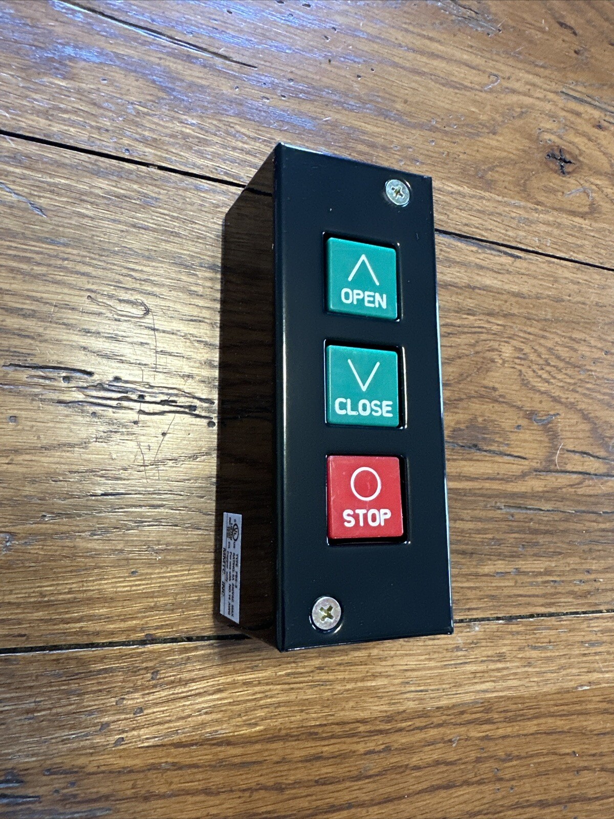 MMTC PBS-3 NEMA 1 Three Button Interior Surface Mount Control Station ...