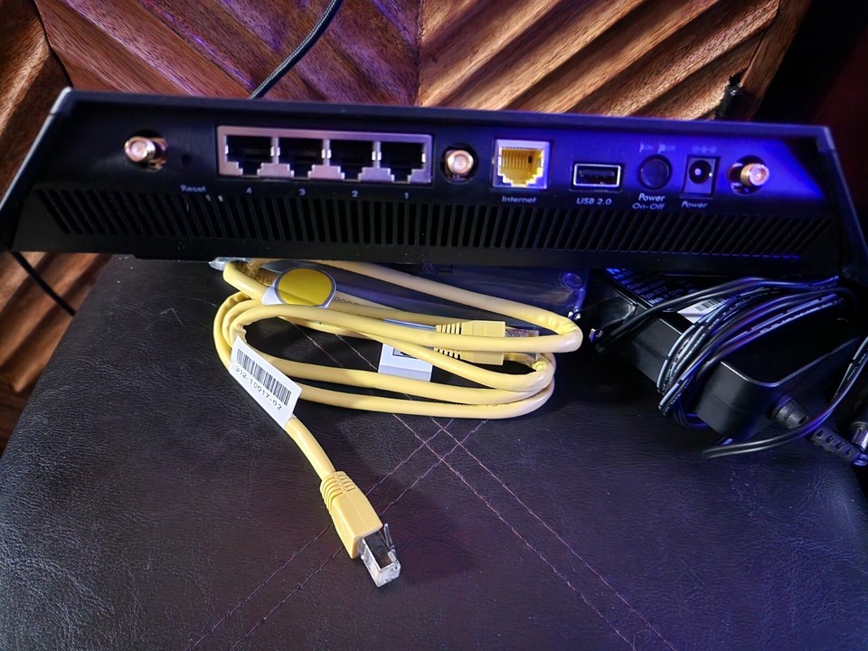 NETGEAR Nighthawk R7000 AC1900 Smart WiFi Router W/ Adapter | eBay