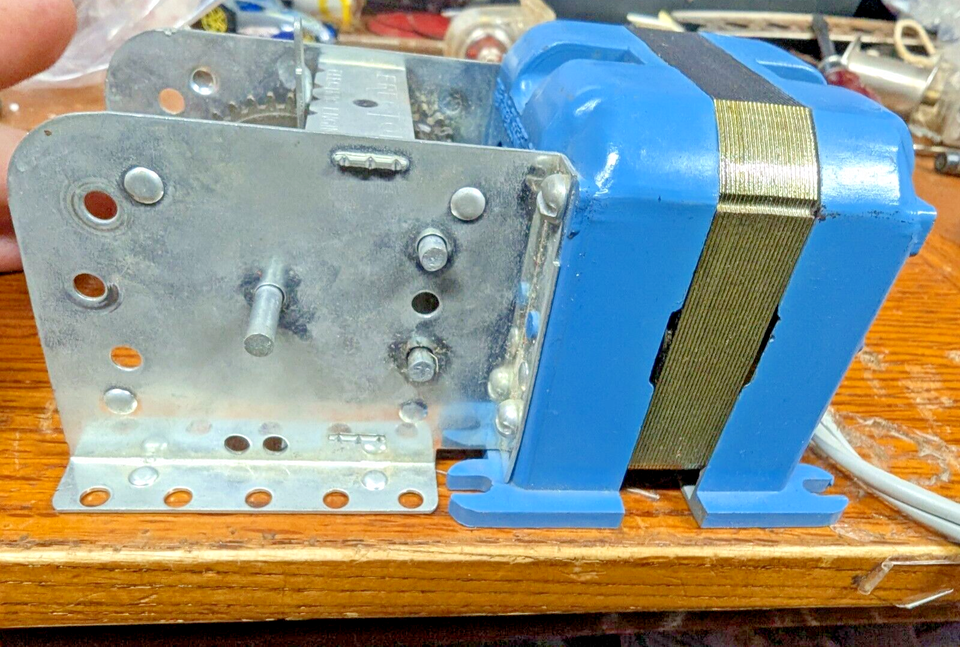 WORKING nicer blue 49 MOTOR A.C. GILBERT ERECTOR with switch orig cord ...