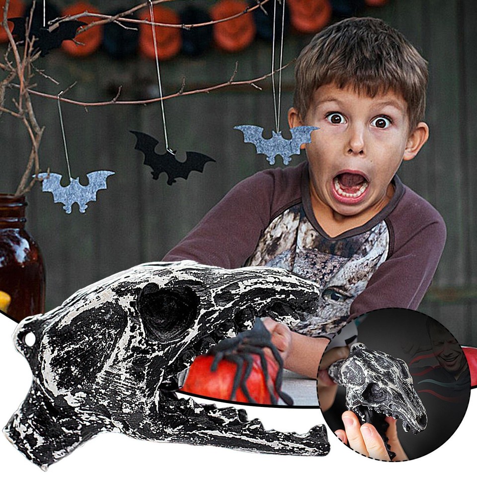 Scary Sounding Whistles Skull Halloween Sounding Whistles Gothic Prank ...