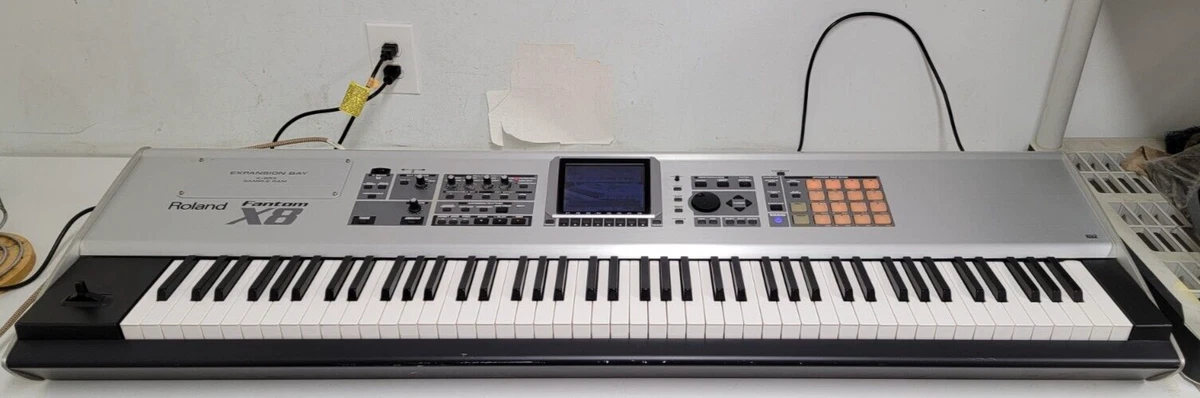 Roland Fantom X8