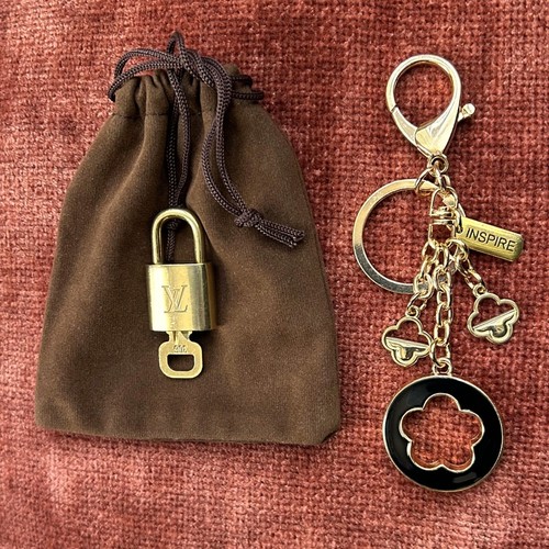 LOUIS VUITTON Lock and Key with Clover Bag Charm 306 | eBay