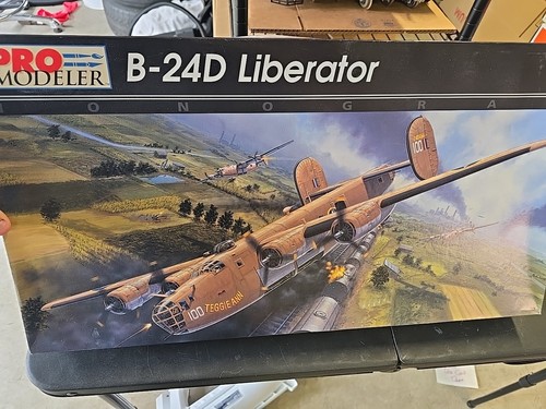 PRO MODELER B-24D LIBERATOR 1:48 Scale Model 5932 Sealed Parts, Open ...