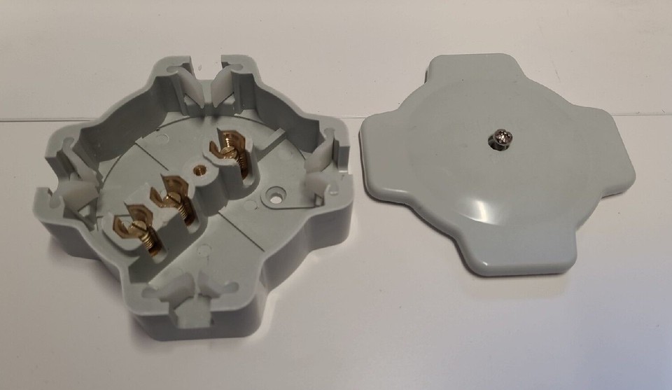 click WA730 30A junction box with fast-fit cable clamps 3 terminals ...