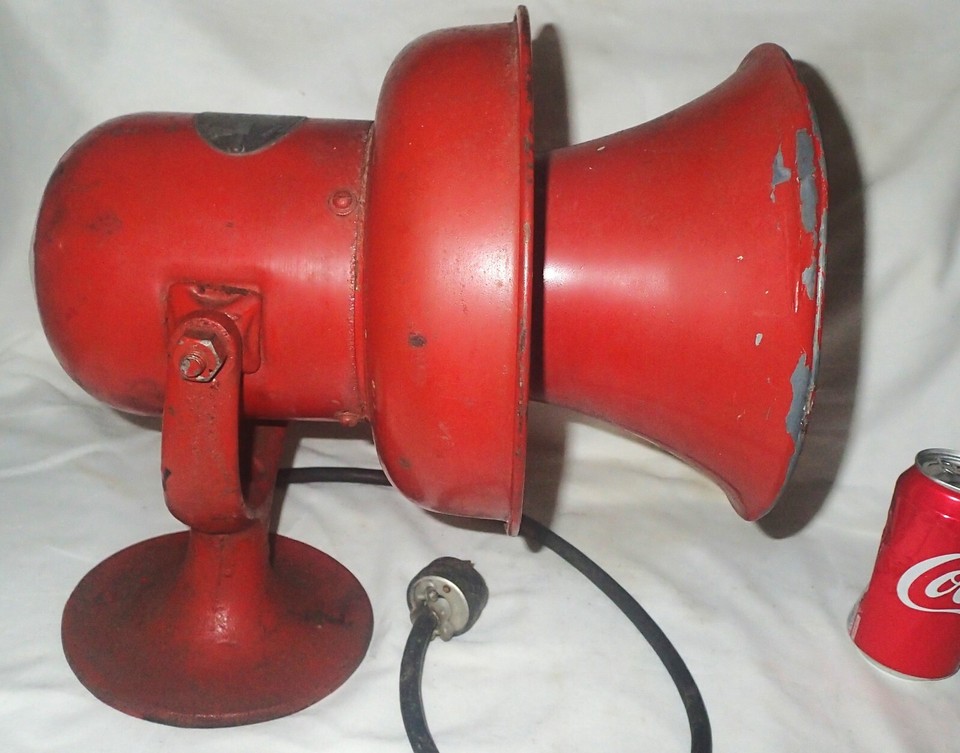 FEDERAL ELECTRIC CO. SIREN HORN CHICAGO USA METAL SAFETY INDUSTRIAL ...