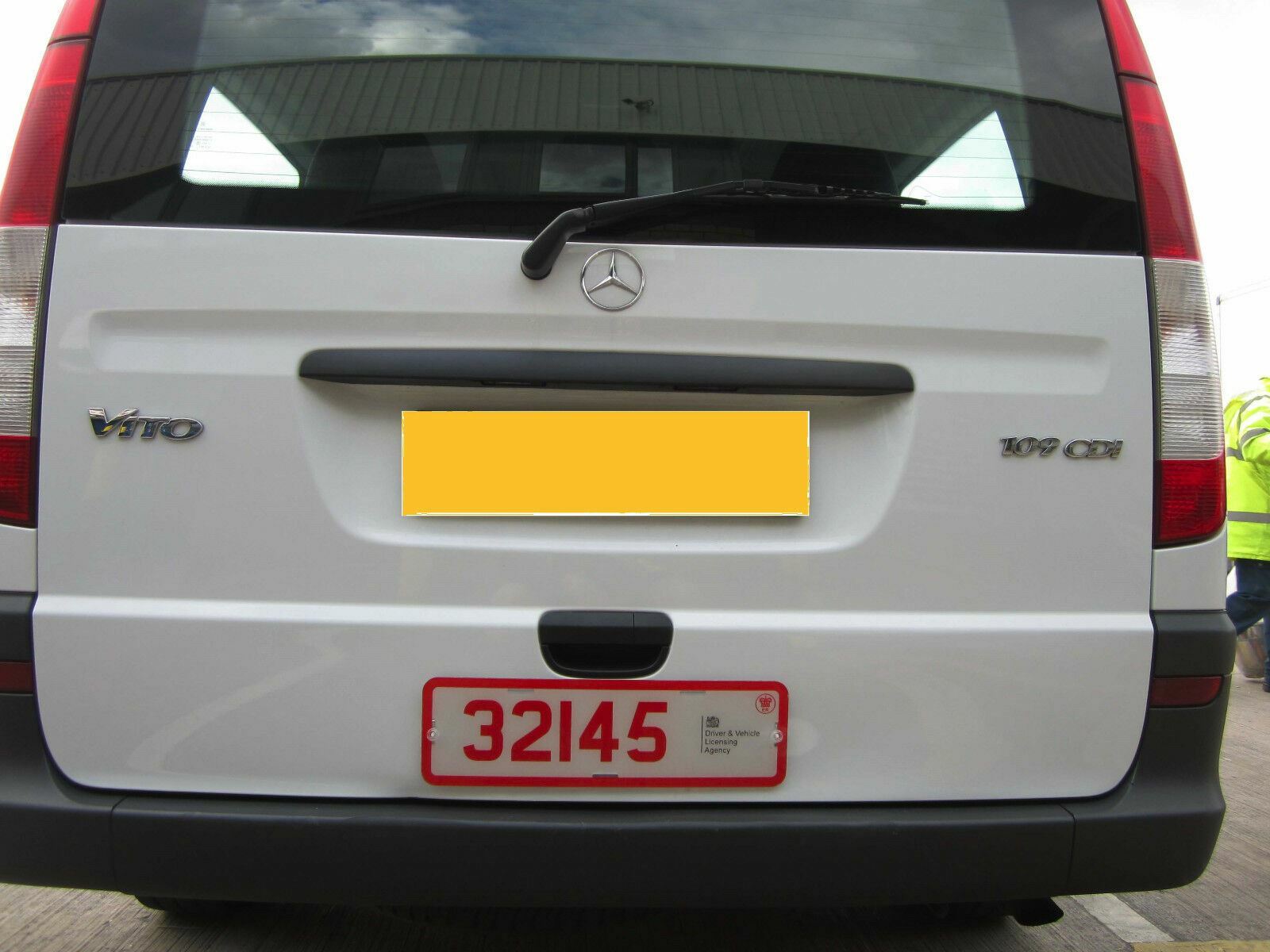 TRADE PLATE HOLDER KIT FOR VANS AND CARS MAGNETIC AND SUTION TYPE | eBay UK