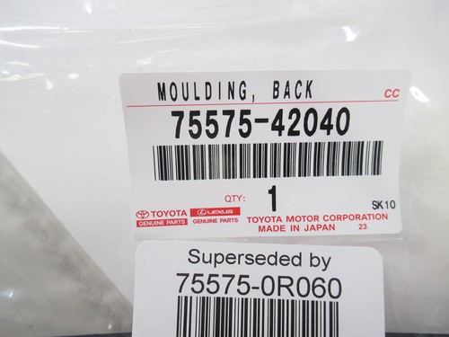 Genuine OEM Toyota 75575-0R060 Rear Glass Reveal Lower Molding 2019 ...