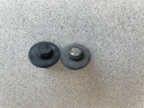 2006-2010 BMW X3 3.0Si E83LCI ~ 2 SPLASH GUARD HEX SCREWS ~ 07147129160 ...