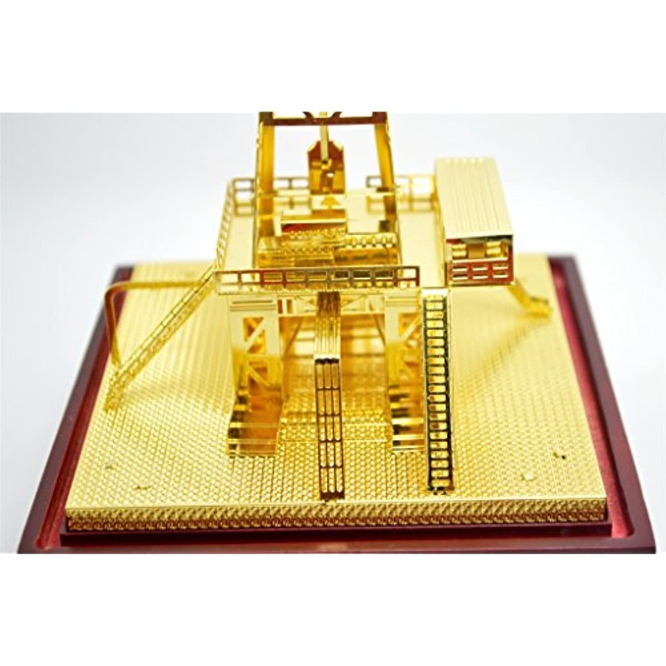 Copper Oilfield Oil Well Derrick Drill Rig Gold Model Commemorative ...