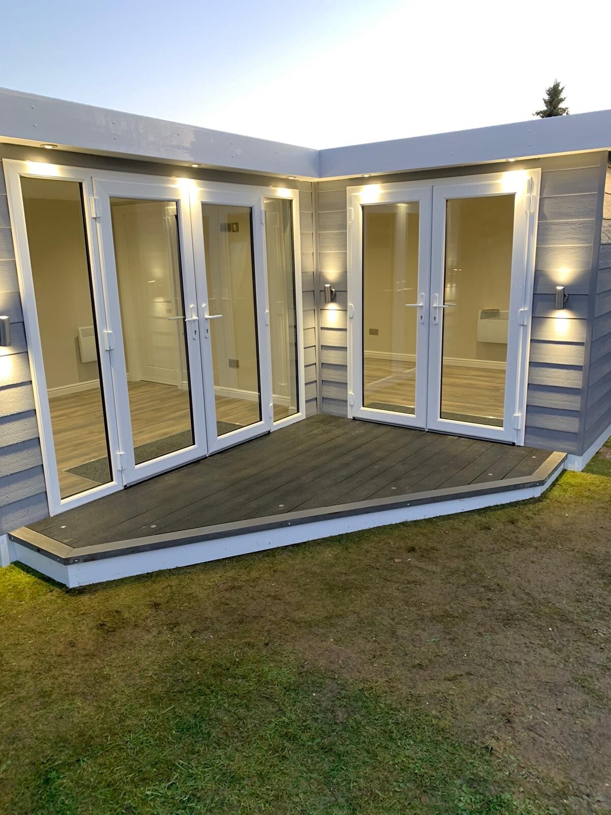 L Shaped portable cabin, portable building, modular building, Garden ...